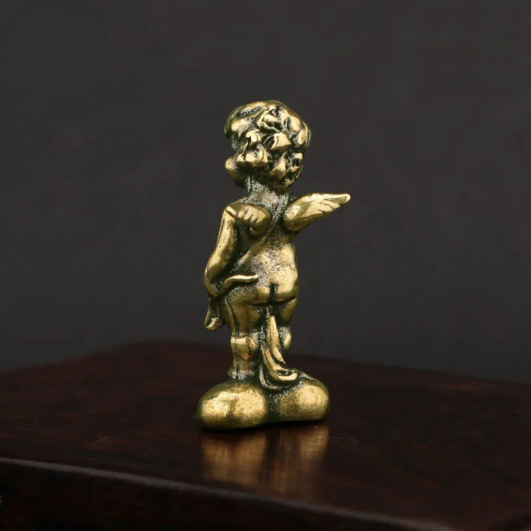 Statue de cupidon dieu de l'amour en cuivre • Statue design
