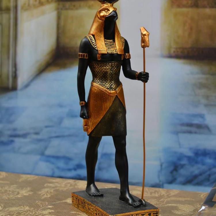 Statue de Ra dieu égyptien
