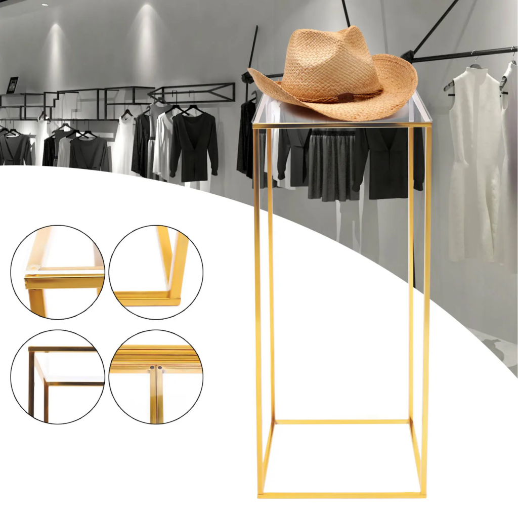 Socle statue colonne en métal doré • Statue design