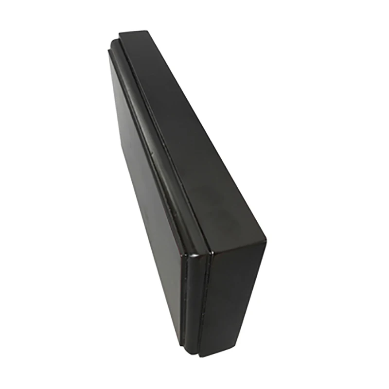 Socle pour statue en bois massif • Statue design